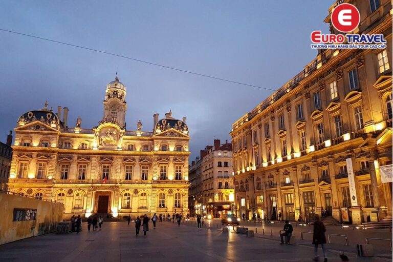 Khám phá thành phố Lyon thơ mộng ở bờ Đông Nam Pháp